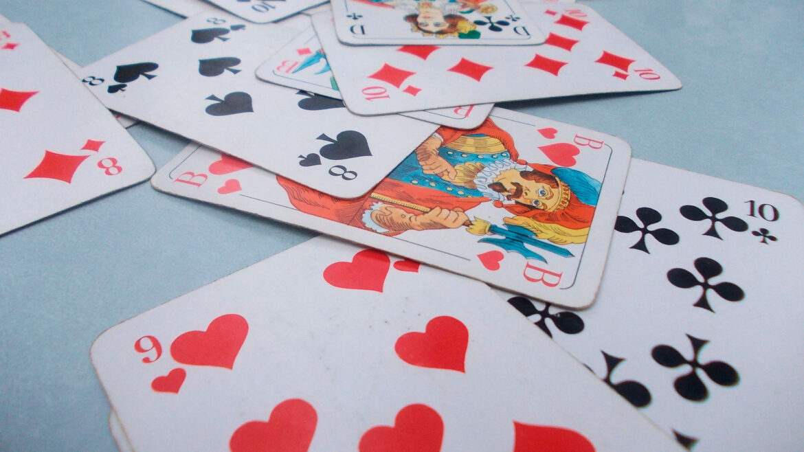 Skatkarten legen und deuten: Ihre Anleitung | Astro Horoskop